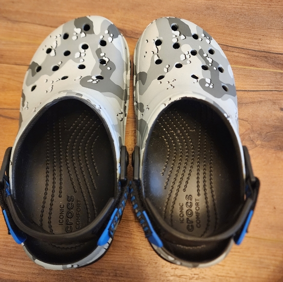 CROCS | Shoes | Classic Camo All Terrain | Poshmark